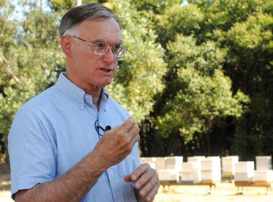 埃里克·穆森（Eric Mussen）博士|蜜蜂文化 - 伟德客服电话,伟德下载官方